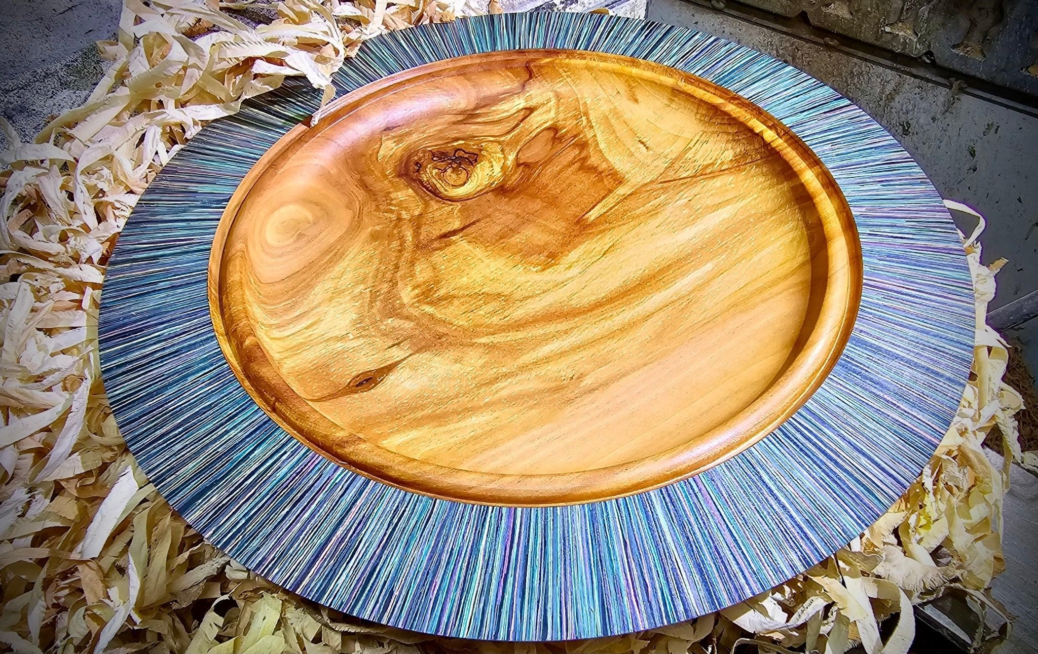 Handmade Wooden Platters | Epoxy Resin Serving Trays – PipejaWood